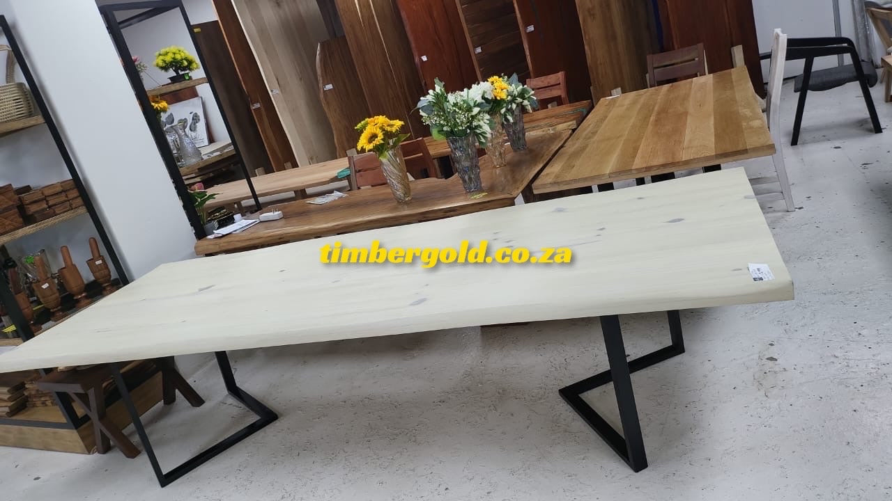 14/16 seater tables (3.3m to 4.2m) – TIMBERGOLD FURNITURE & DECOR