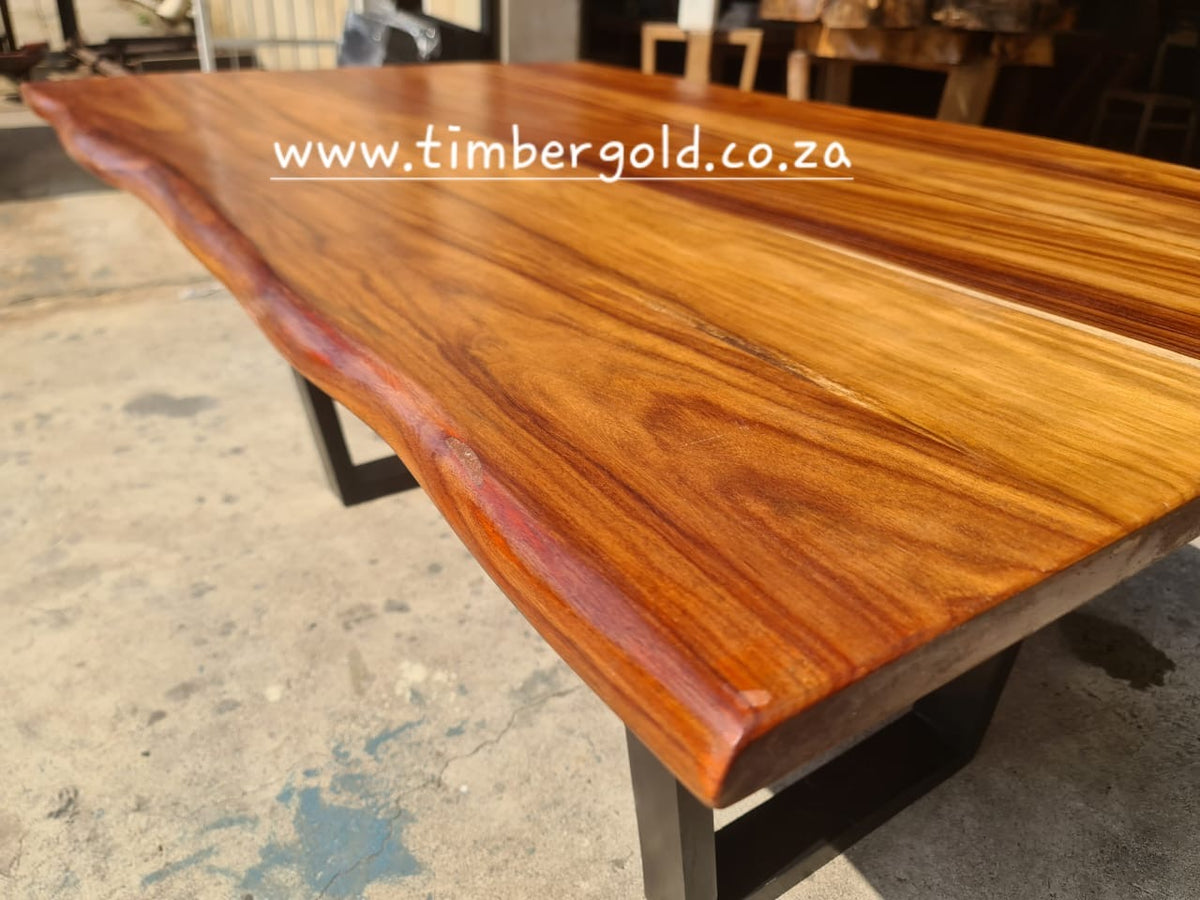 Padauk dining table – TIMBERGOLD FURNITURE & DECOR